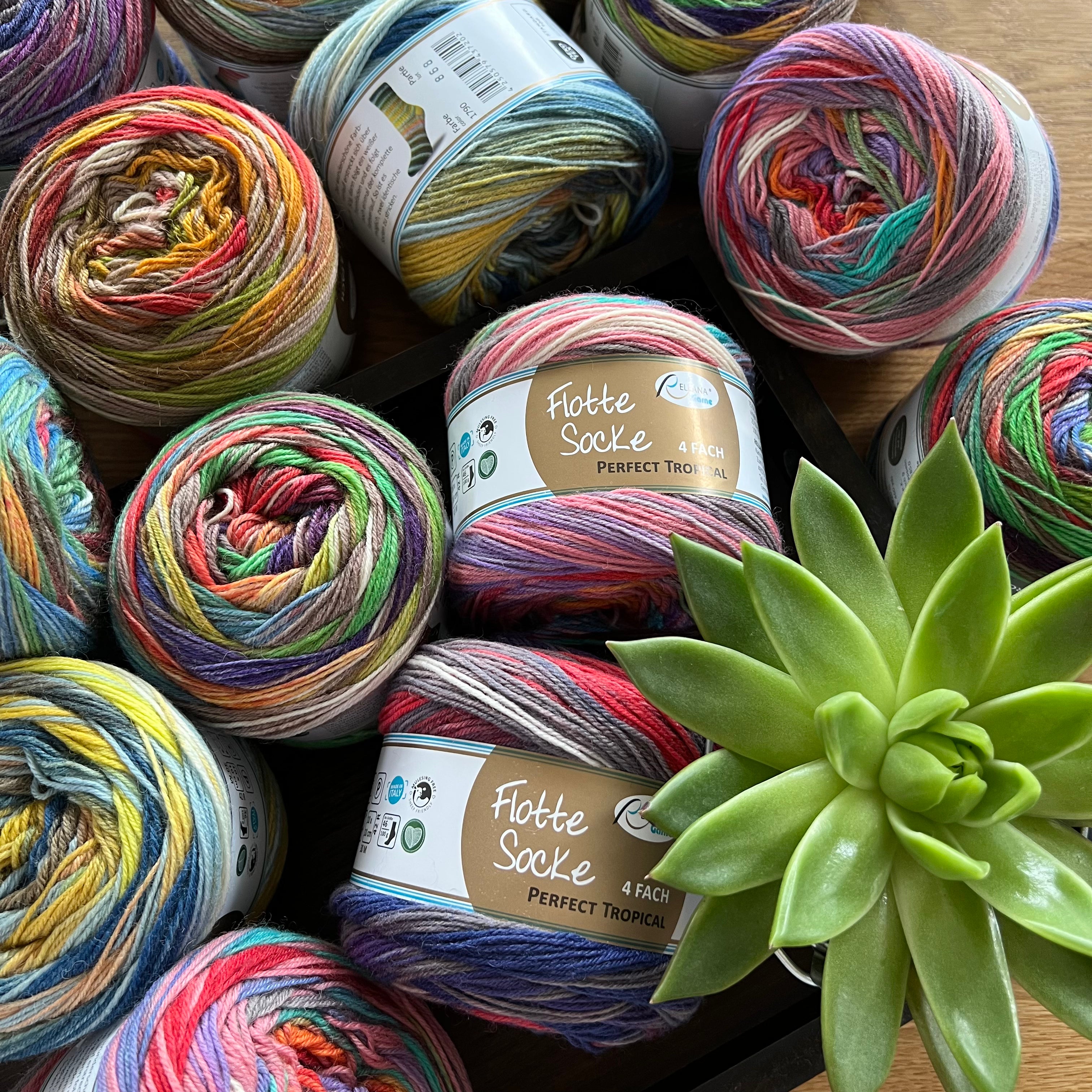 Rellana Flotte Socke Perfect Tropical 4-ply 100g – SEW-shop